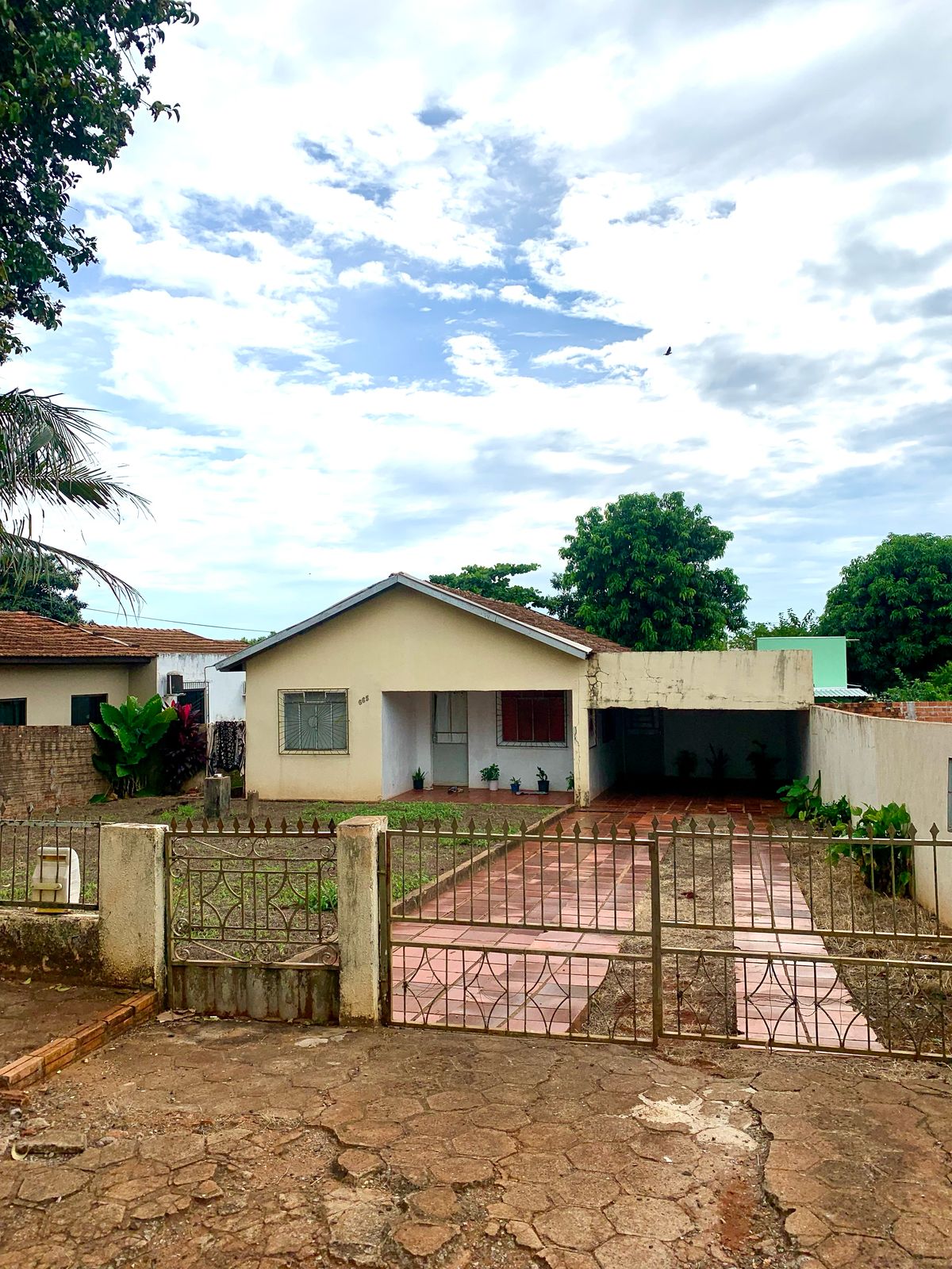 Casa com 155m2 com terreno de 468m2 - Passus Imobiliária